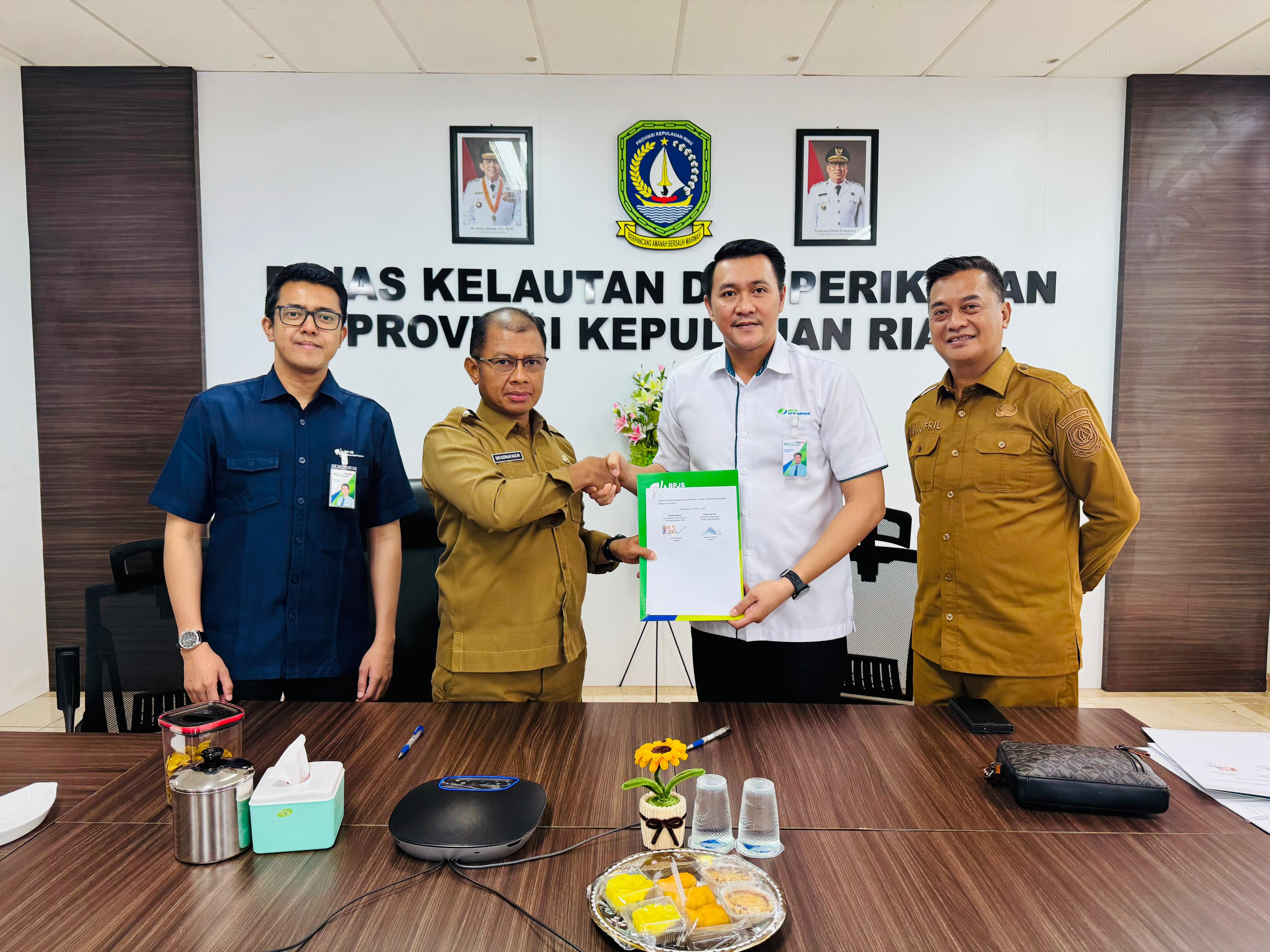 Perkuat Sinergi dan Kolaborasi Program Perlindungan Bagi Nelayan: BPJS Ketenagakerjaan Sambangi ...